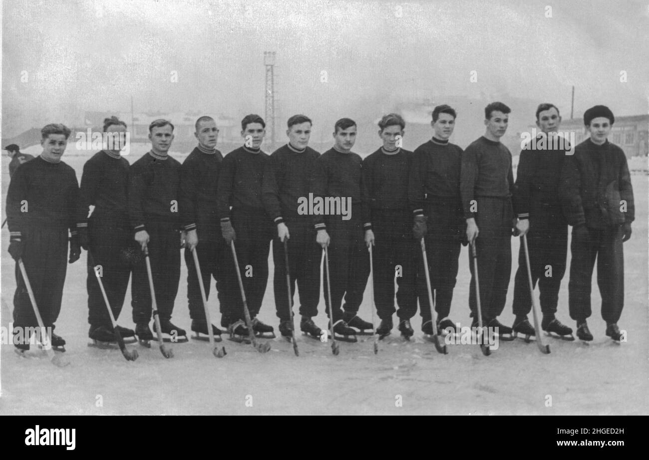 Bandy stick hi-res stock photography and images - Alamy