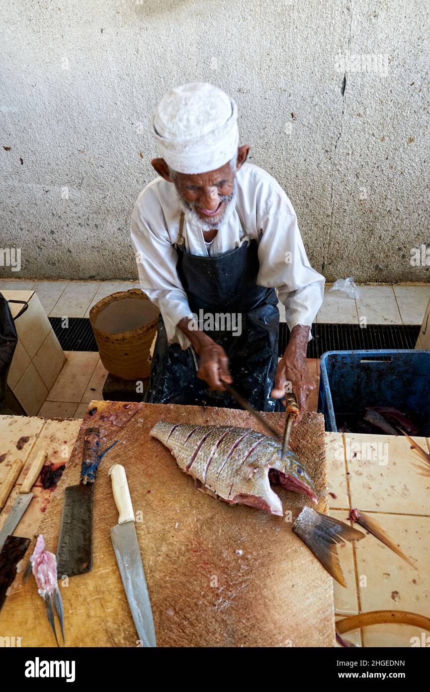 Oman muscat fish hi-res stock photography and images - Alamy