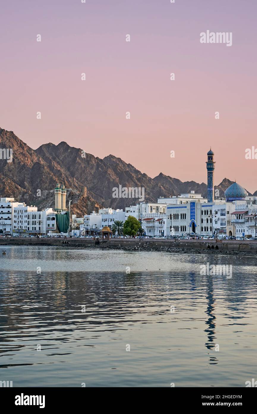 Muscat skyline hi-res stock photography and images - Alamy