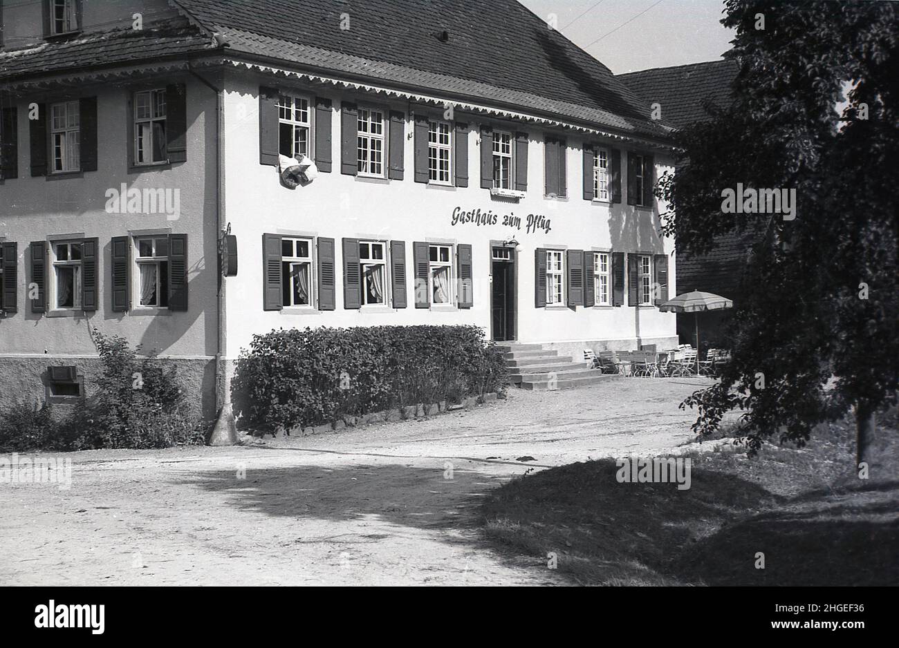 1950s, historical, exterior, Gasthaus zum Pfling, Germany Stock Photo ...