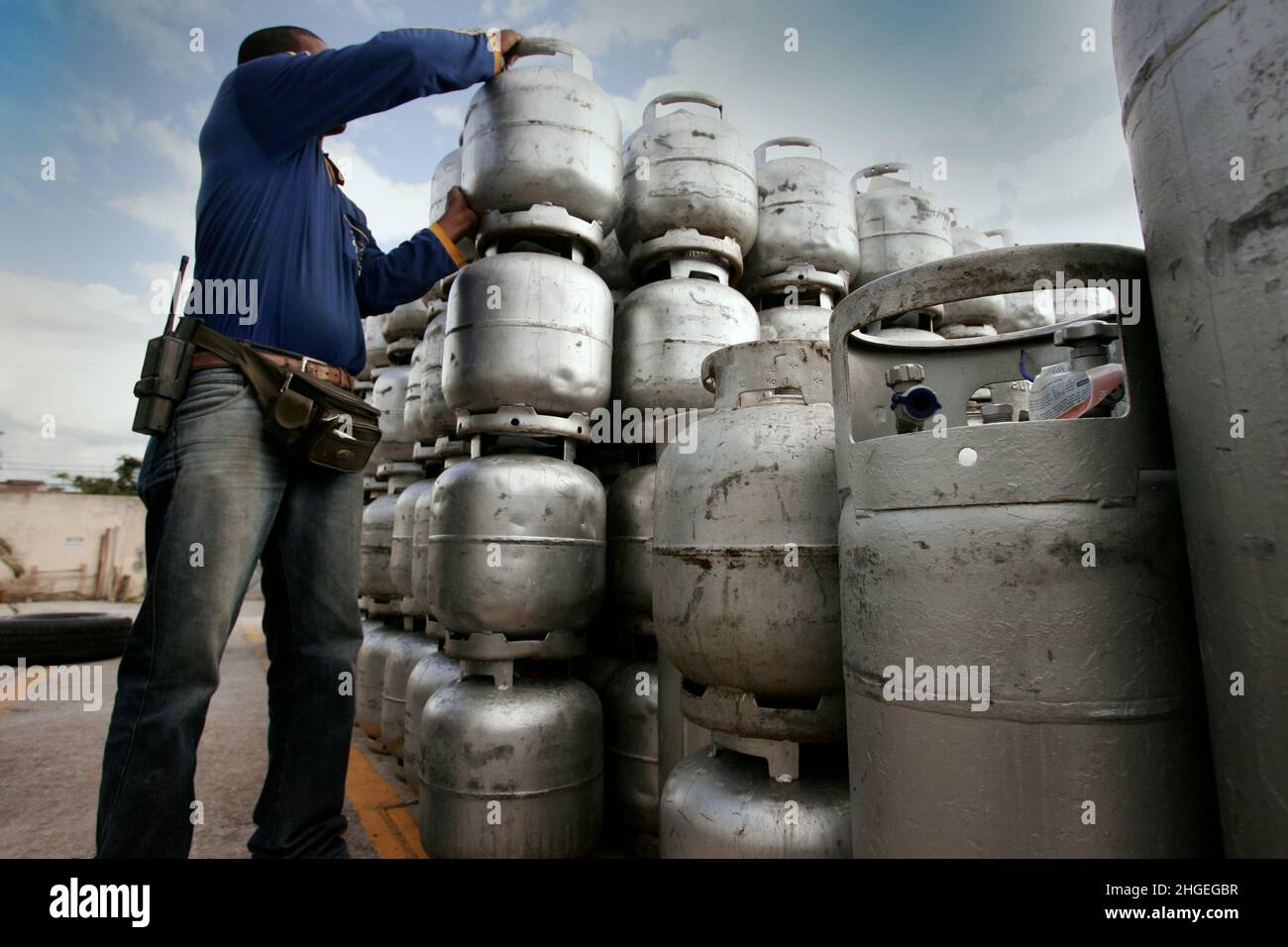 Lpg cooking gas tank cylinders hi-res stock photography and images - Alamy