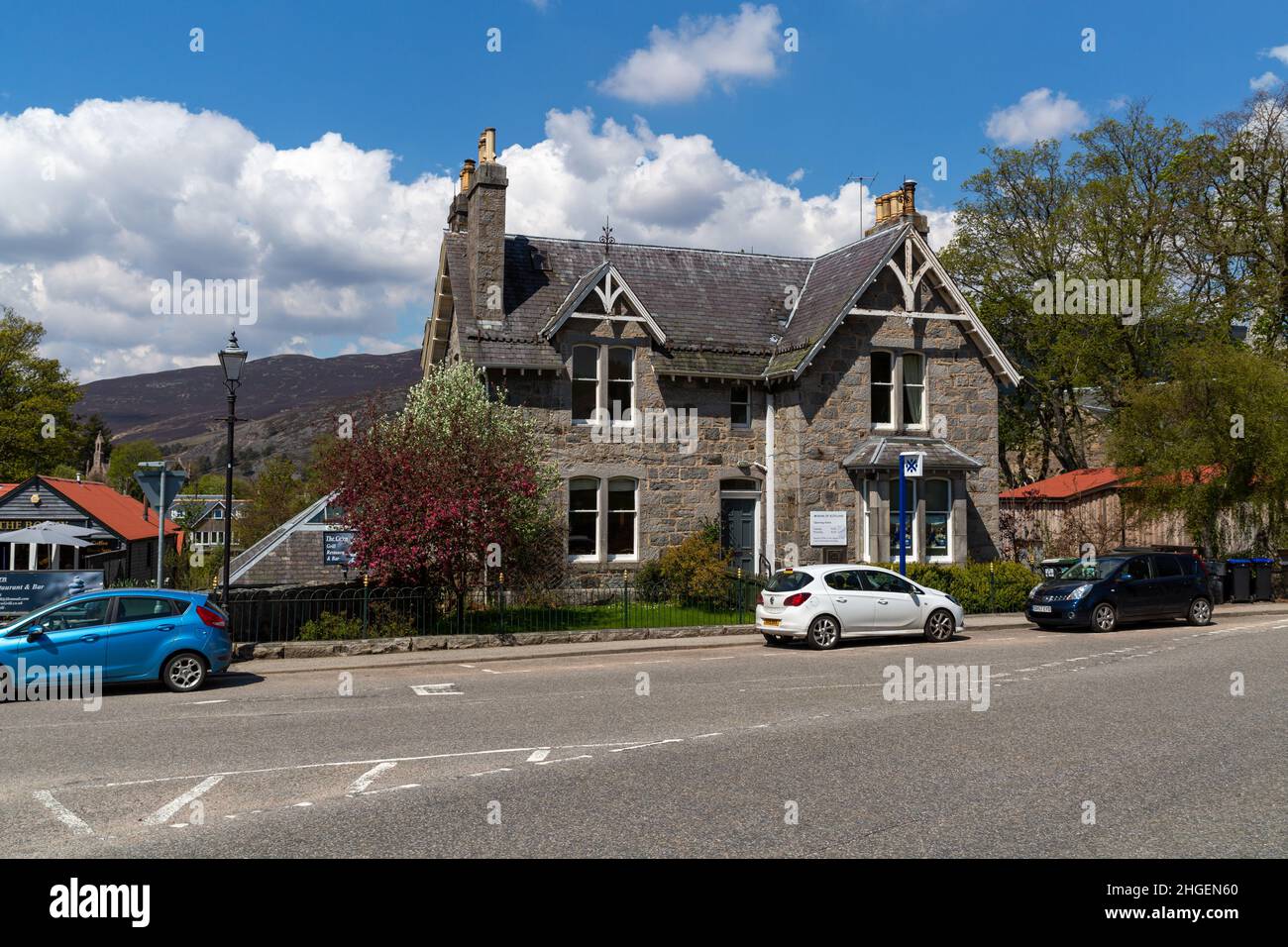 Braemar town centre, Scotland UK Stock Photo - Alamy