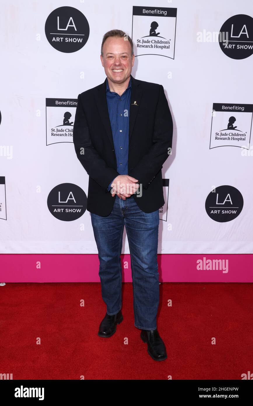 Los Angeles, California, USA. 19th January, 2022. Astronaut artist Ron ...