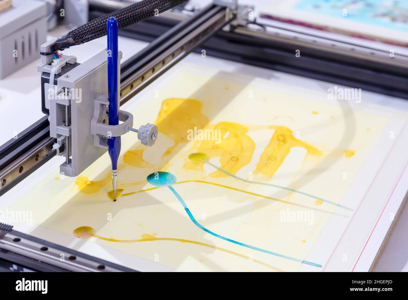 Electronic robot equipped with a brush, thanks to a particular ...