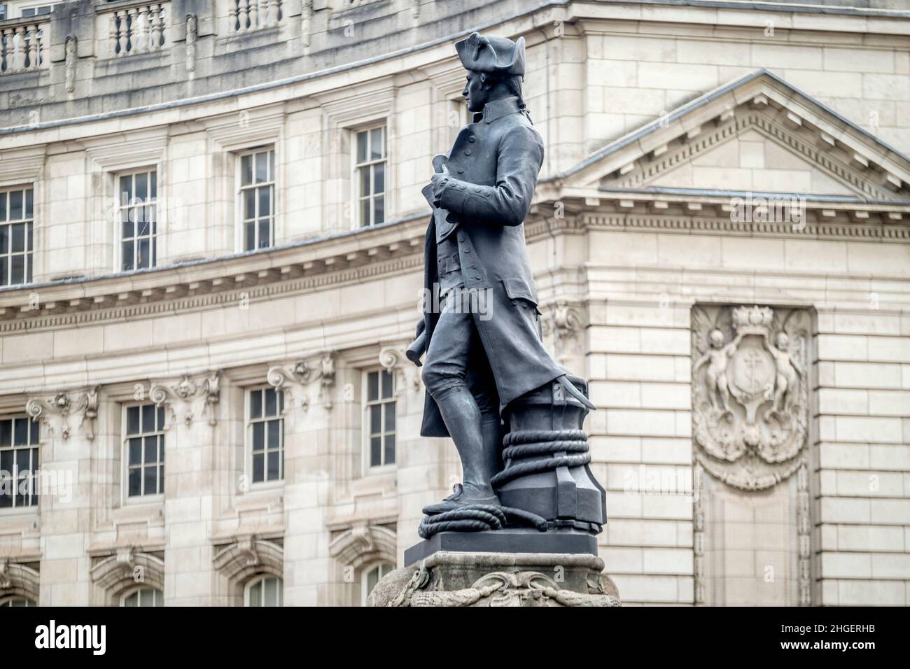 Statue of Captain Jame Cook, The Mall, London, UK Stock Photo - Alamy