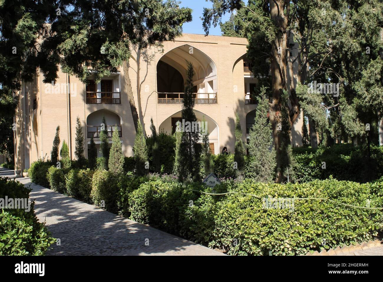Historical fin garden kashan iran Stock Photo - Alamy