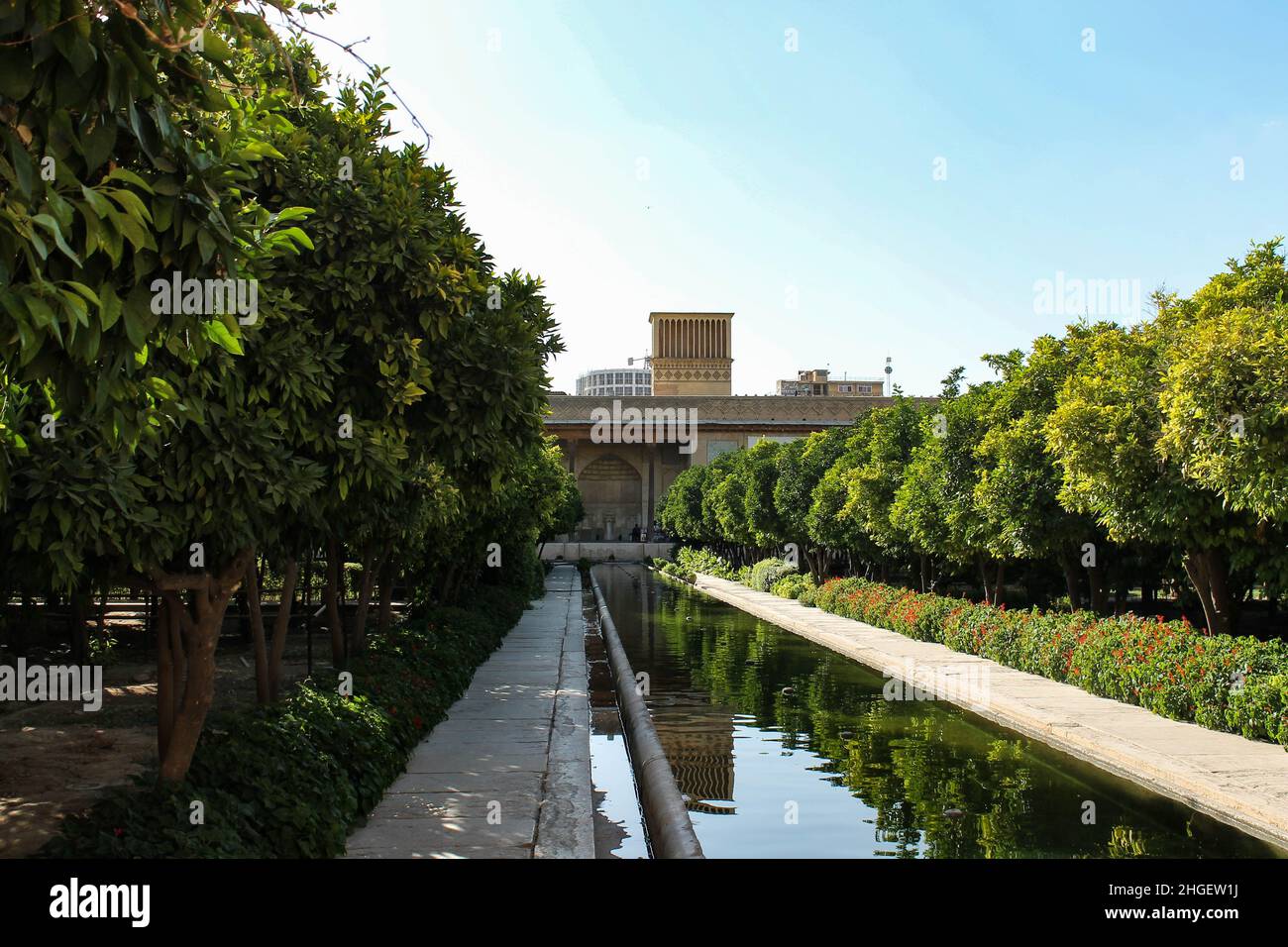 Historical fin garden kashan iran Stock Photo - Alamy