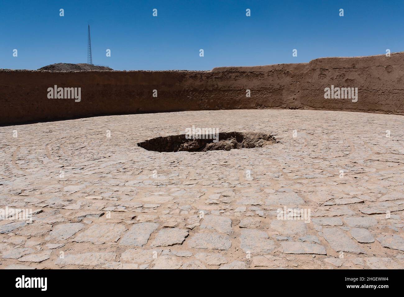 Historical Zoroastrian Silence Tower as a burial place in Yazd, Iran ...
