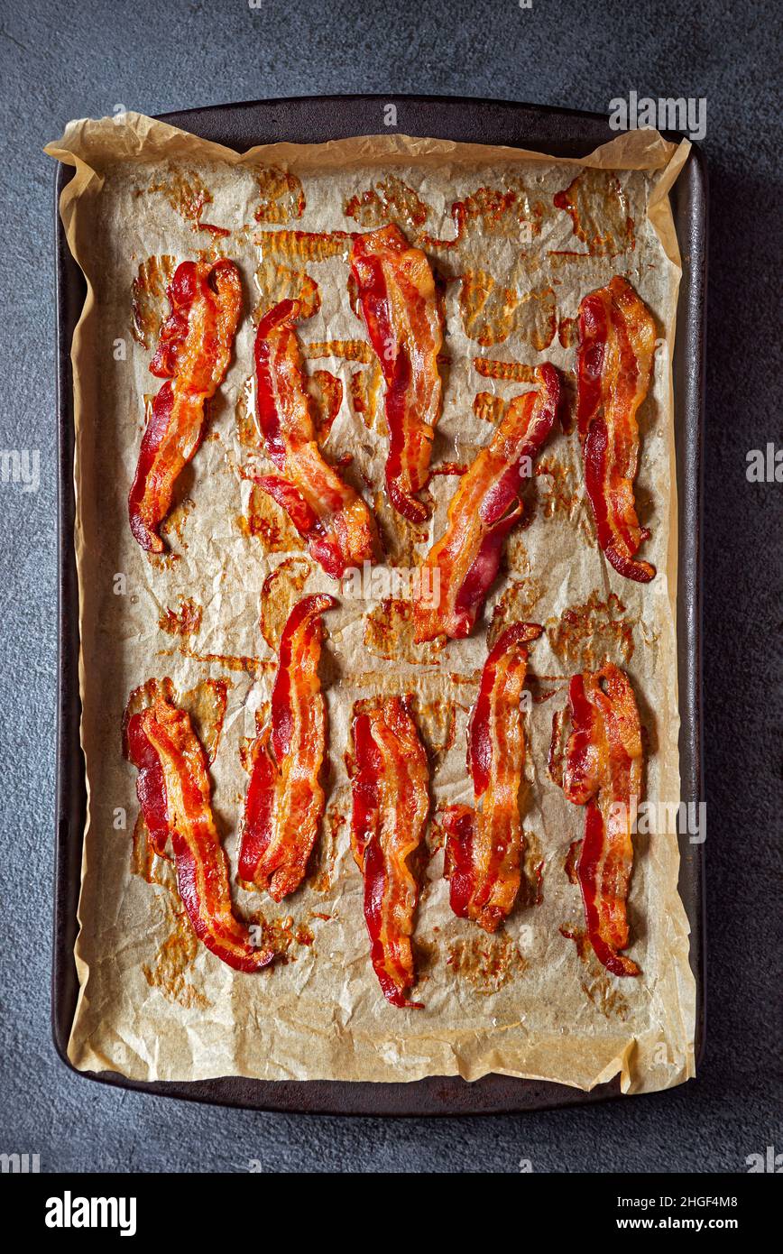 Cooked bacon hi-res stock photography and images - Alamy