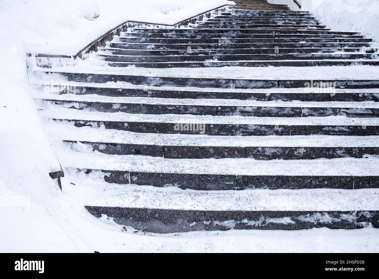 Snow-covered steps leading up to the building Stock Photo - Alamy