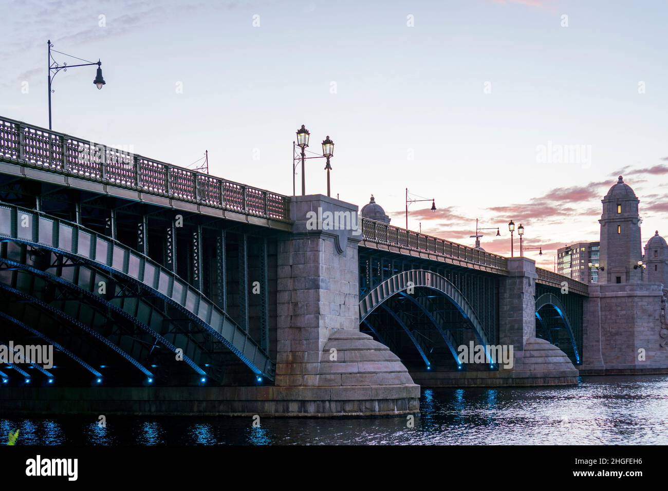 View of historic Longfellow Bridge over Charles River, connecting ...