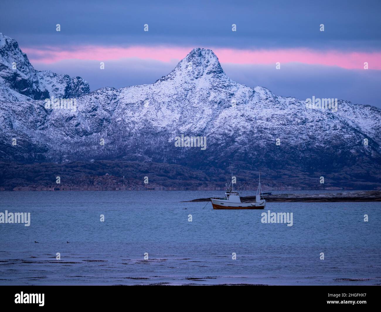 Beautiful winter sea landscape hi-res stock photography and images - Alamy