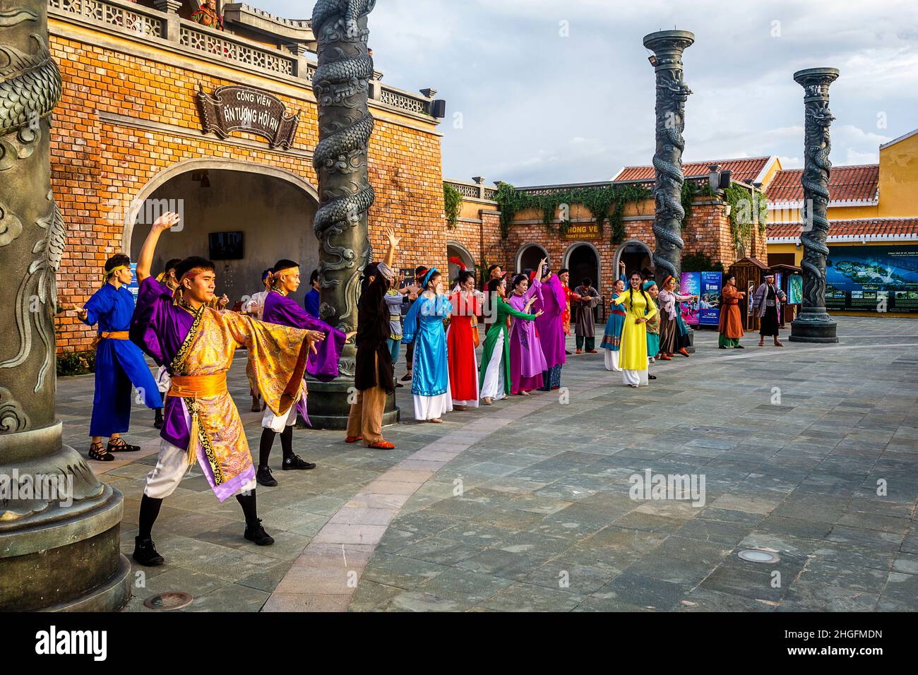 Things to do in hoi an hi-res stock photography and images - Alamy