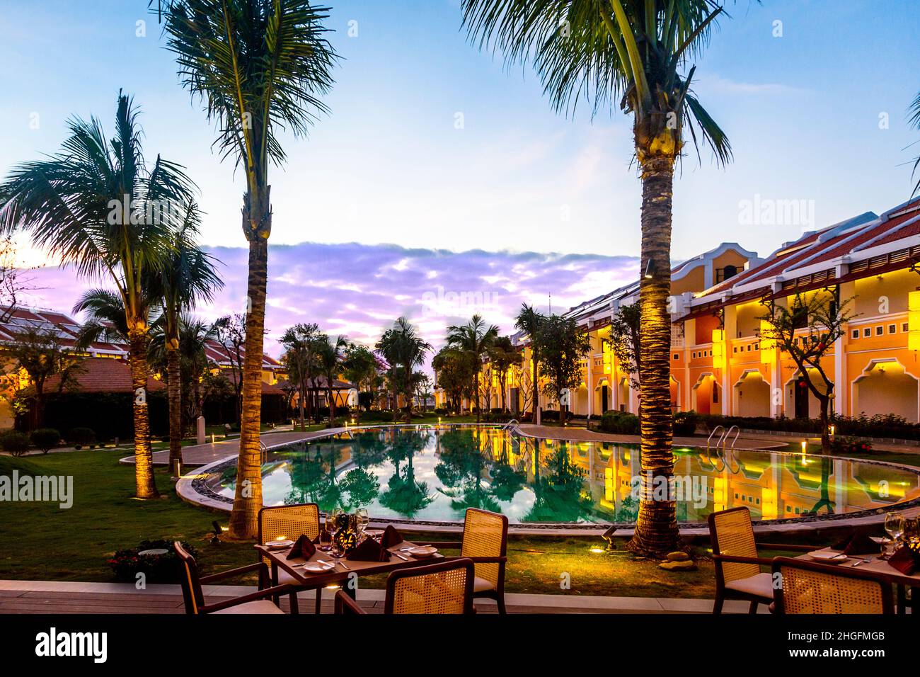 A romantic meal at outdoor dining by the swimming pool Hoi An Memories ...