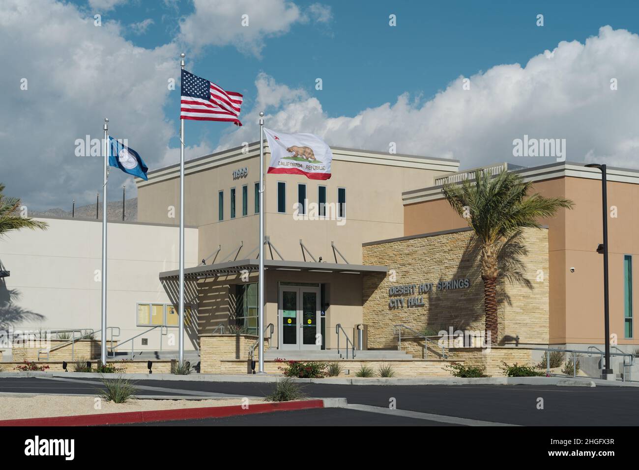 Palm springs city hall palm springs hi-res stock photography and images ...