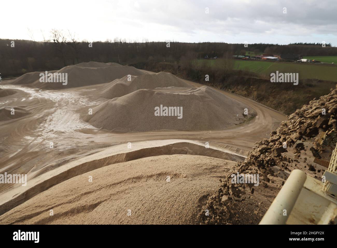 Sand stockpile hi-res stock photography and images - Alamy