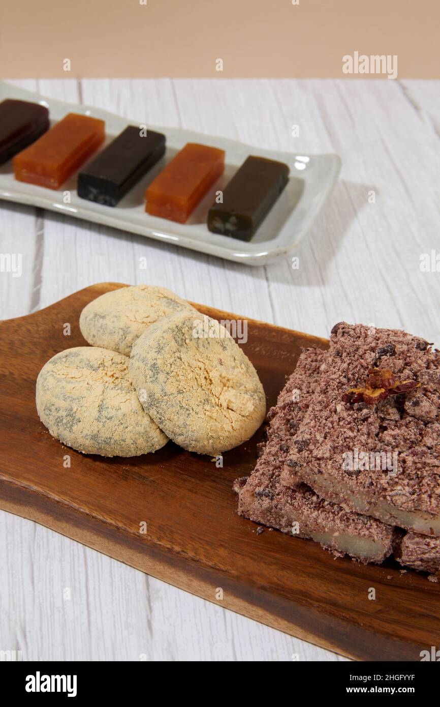 Rice cake sweet red beans hi-res stock photography and images - Alamy