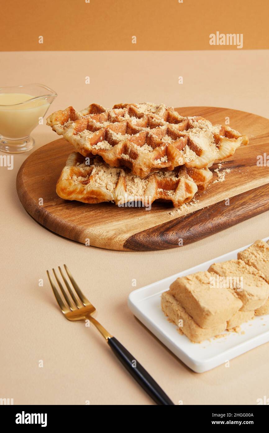 Injeolmi hi-res stock photography and images - Alamy