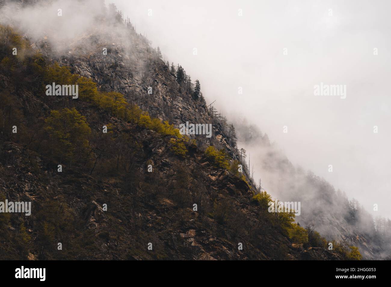 Great rock formations in mountains hi-res stock photography and images ...