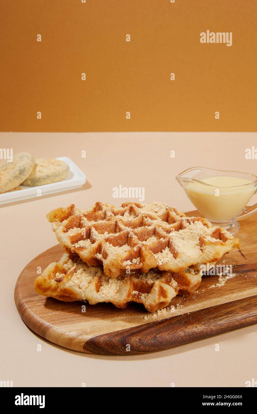 Injeolmi hi-res stock photography and images - Alamy