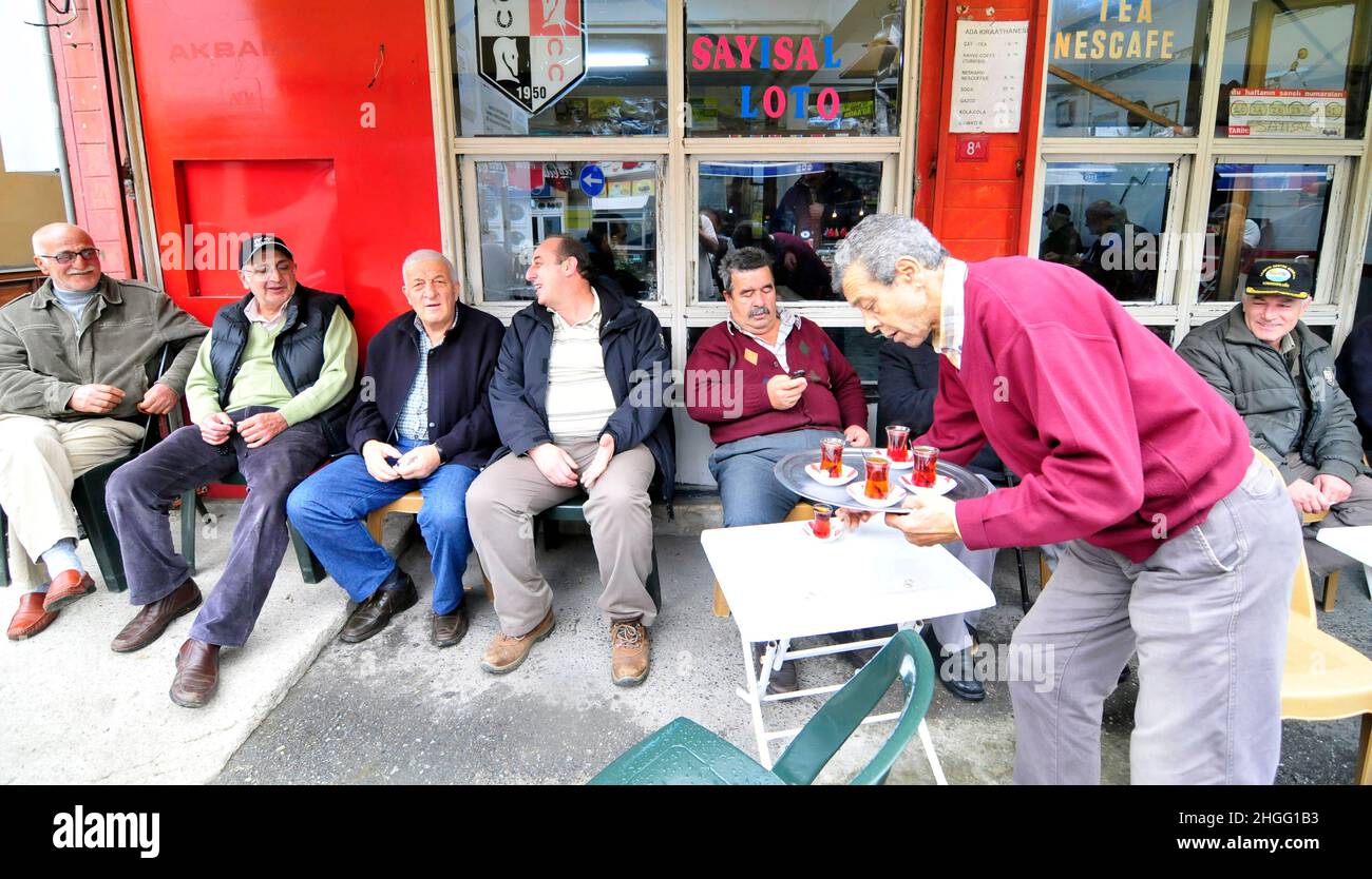 Turkish man drinking Turkish tea in Istanbul, Turkey Stock Photo - Alamy