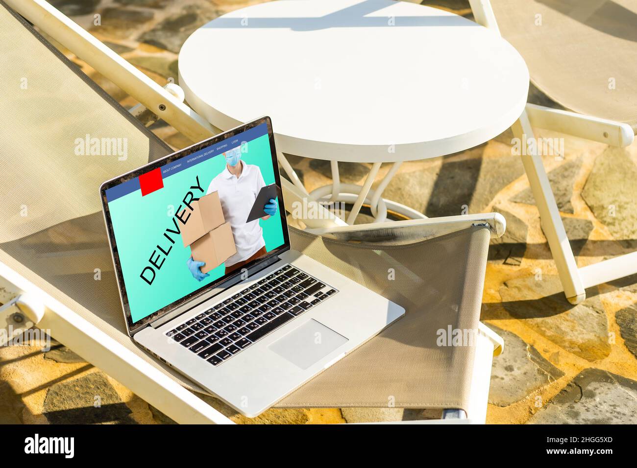 Online ecommerce store, dropshipping business website concept. laptop ...