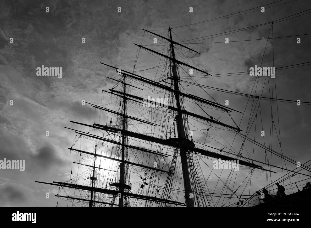 Hull outline hi-res stock photography and images - Alamy