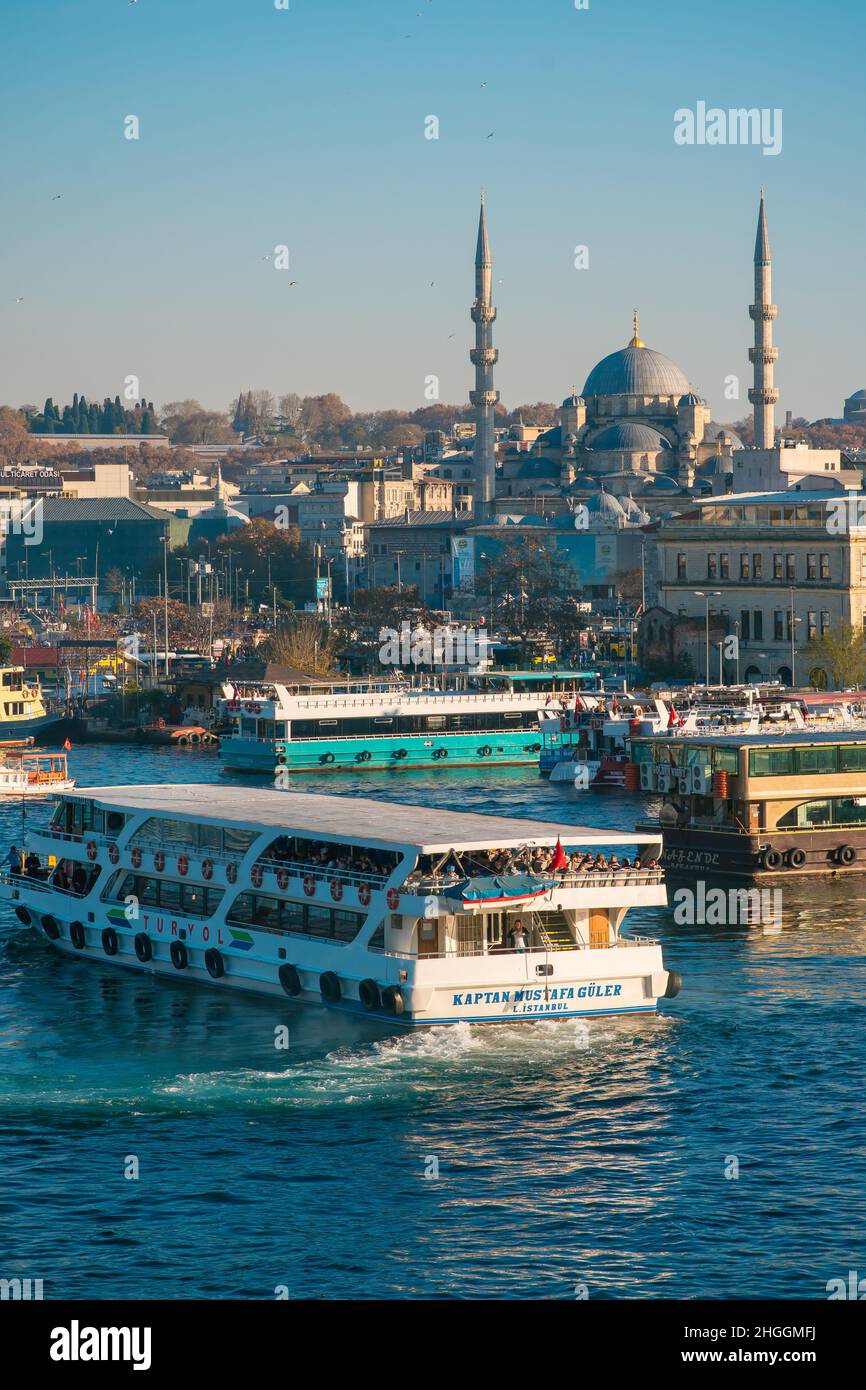 Istanbul pier hi-res stock photography and images - Alamy