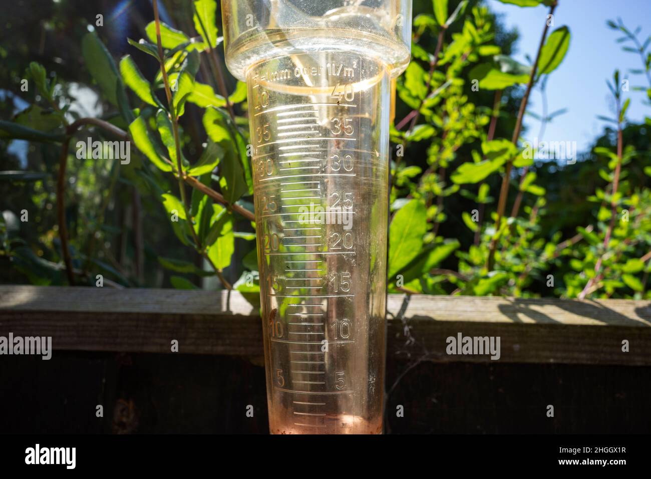 Empty rainfall gauge hi-res stock photography and images - Alamy