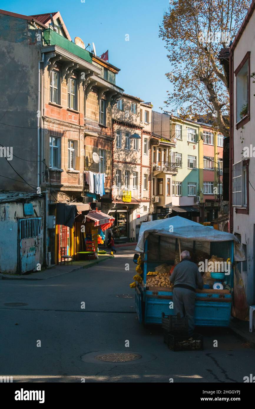 Istanbul streets hi-res stock photography and images - Alamy