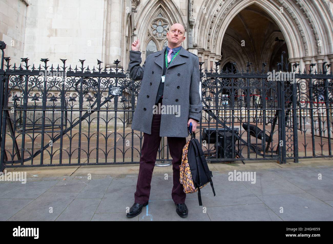 London, England, UK. 21st Jan, 2022. Hypnotist Alex Smith (Stage name ...