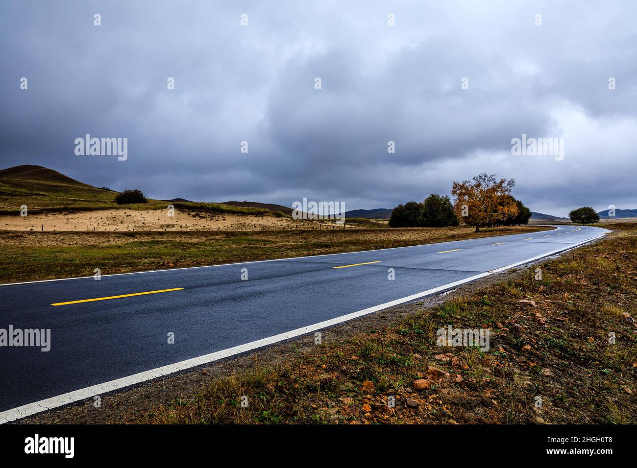 Empty asphalt road pavement and sky clouds on a cloudy day.Road ground ...