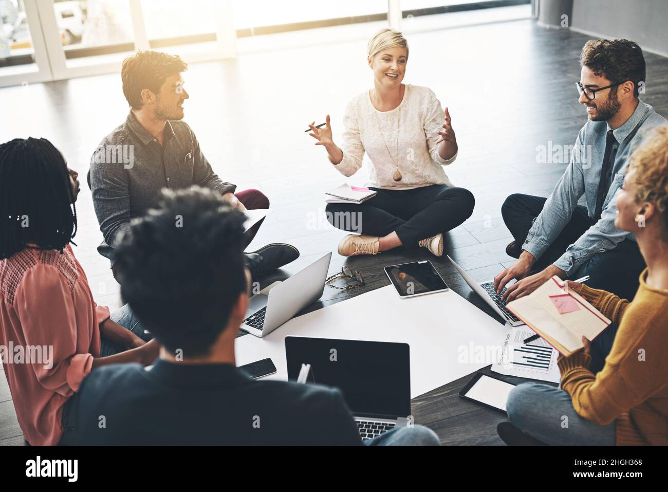 The circle of perpetual ideas and creativity Stock Photo - Alamy