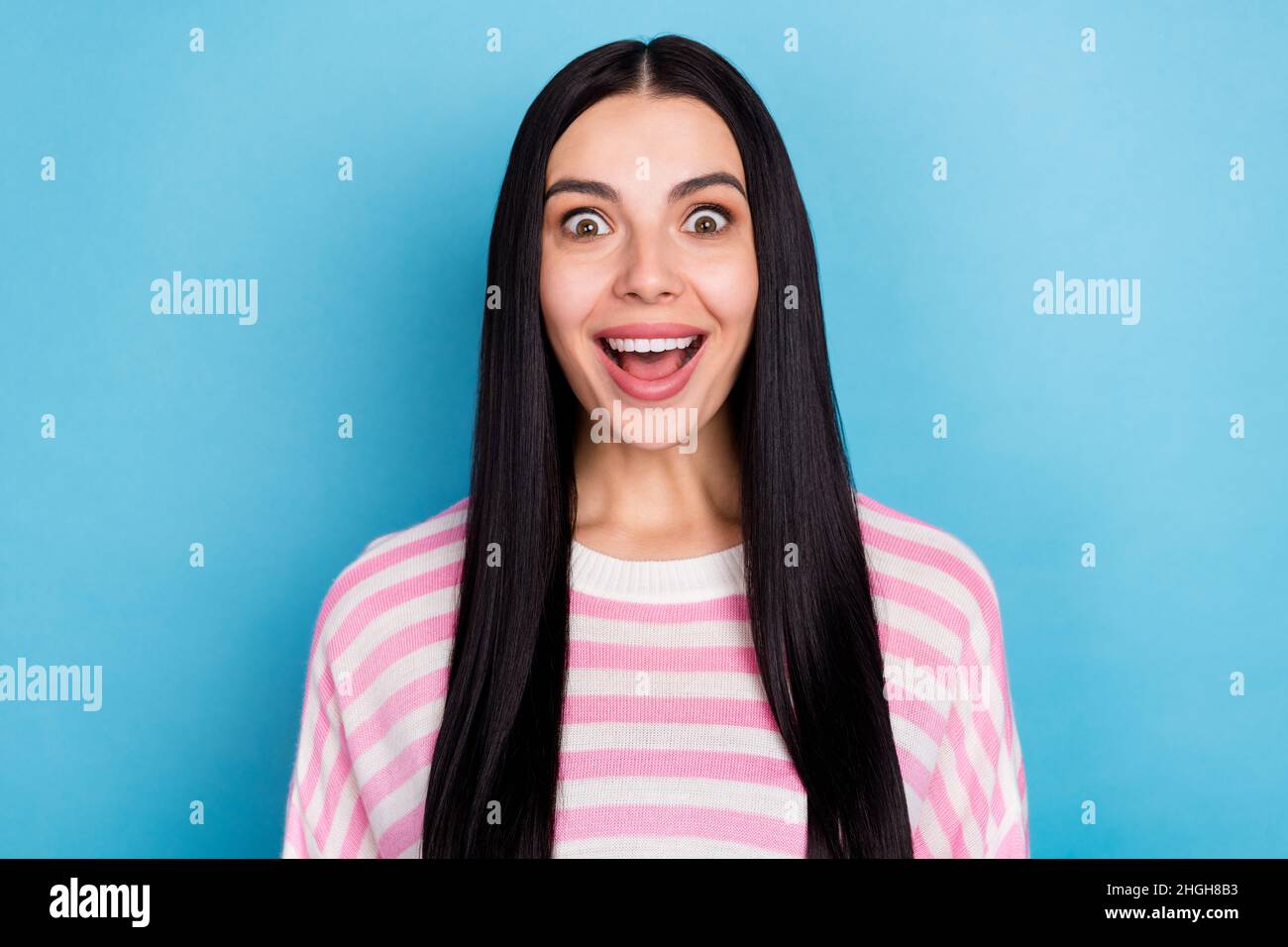 Photo of young pretty excited girl face reaction discount information ...