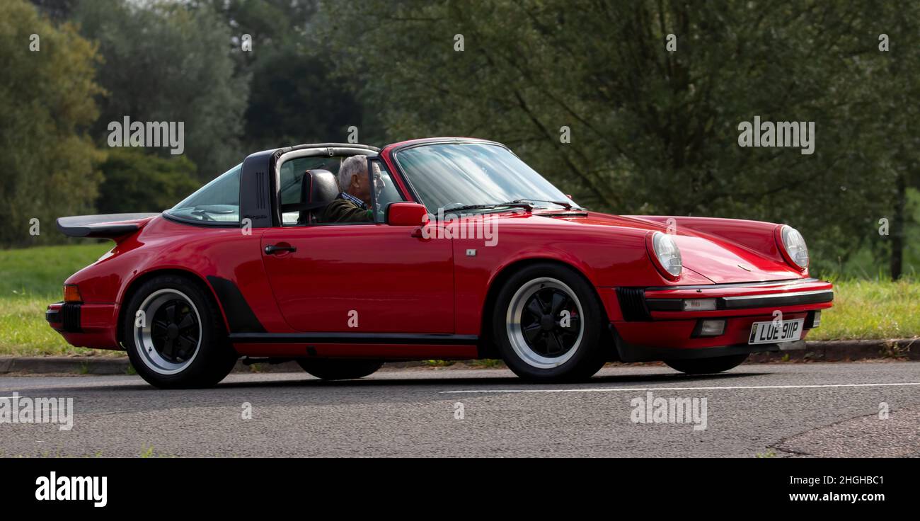 Classic car design hi-res stock photography and images - Alamy