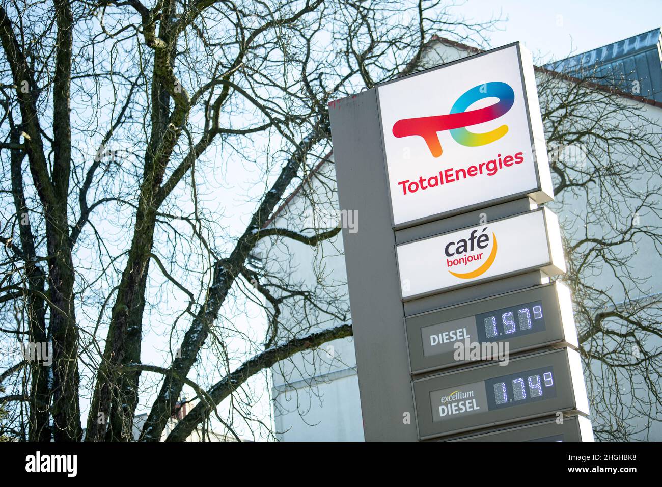 Berlin, Germany. 21st Jan, 2022. The logo of the energy company ...