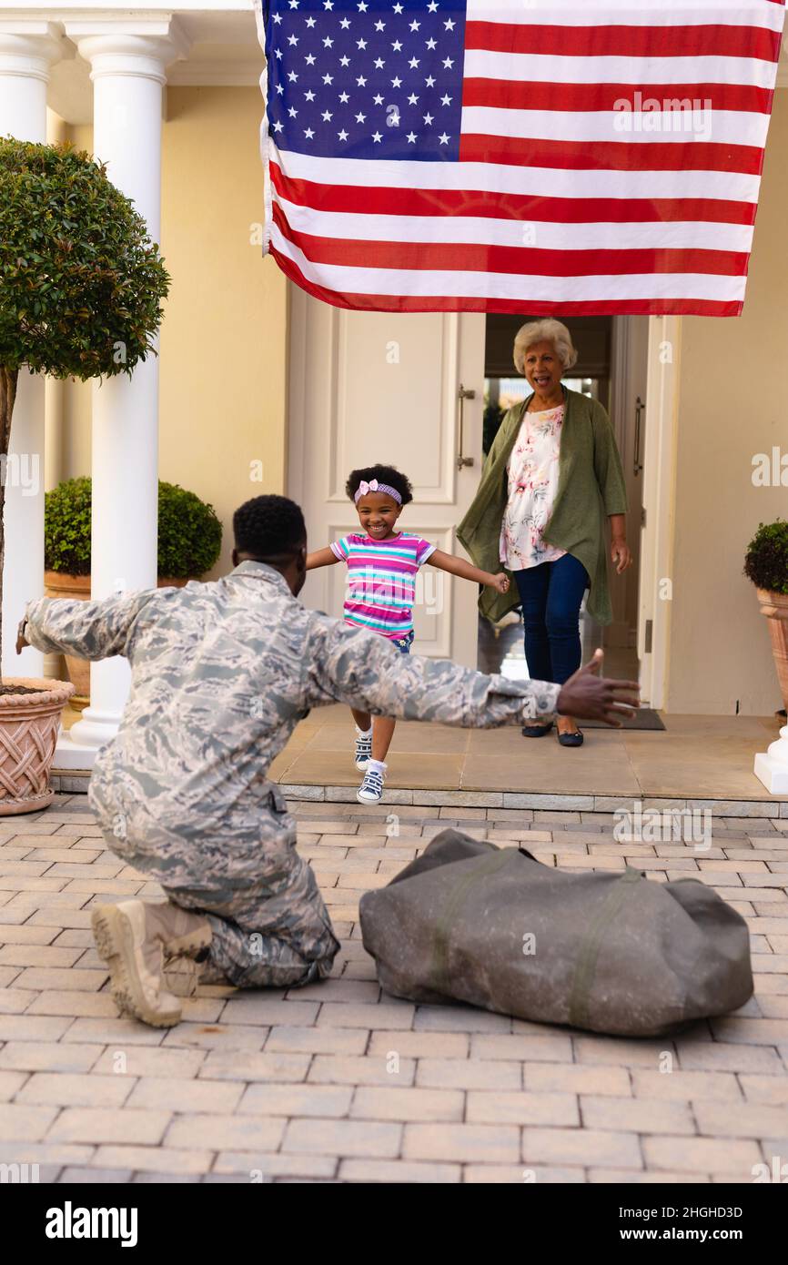 Soldier Coming Home To Girlfriend