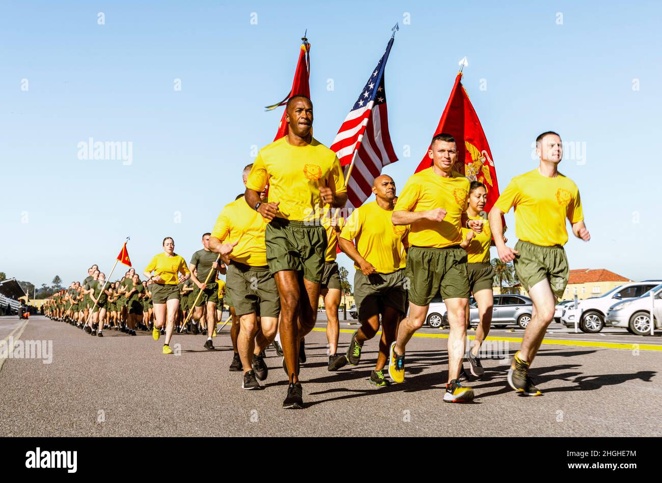 New U.S. Marines with Golf Company, 2nd Recruit Training Battalion ...