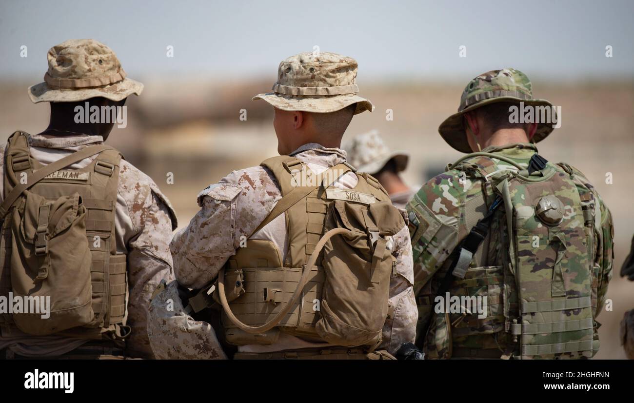 Joint protection techniques hi-res stock photography and images - Alamy