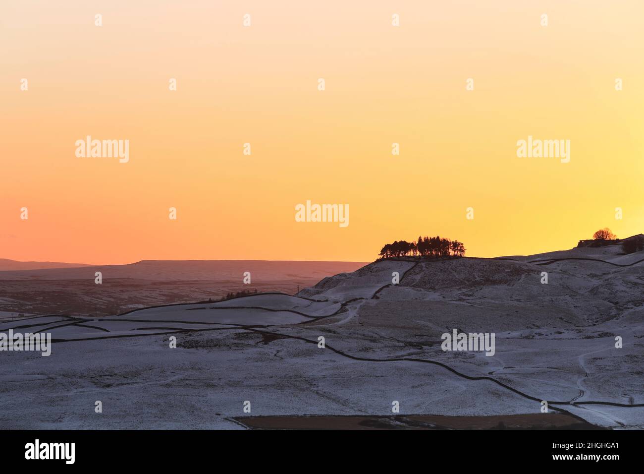 Dales snow covered scenery hi-res stock photography and images - Alamy