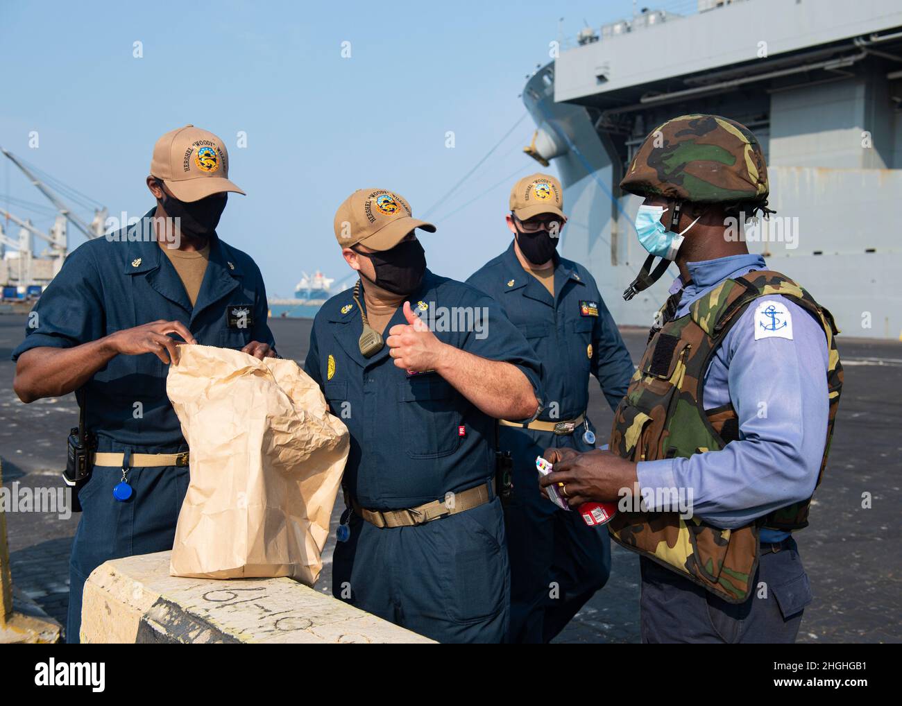 U s navy senior chief master at arms hi-res stock photography and ...