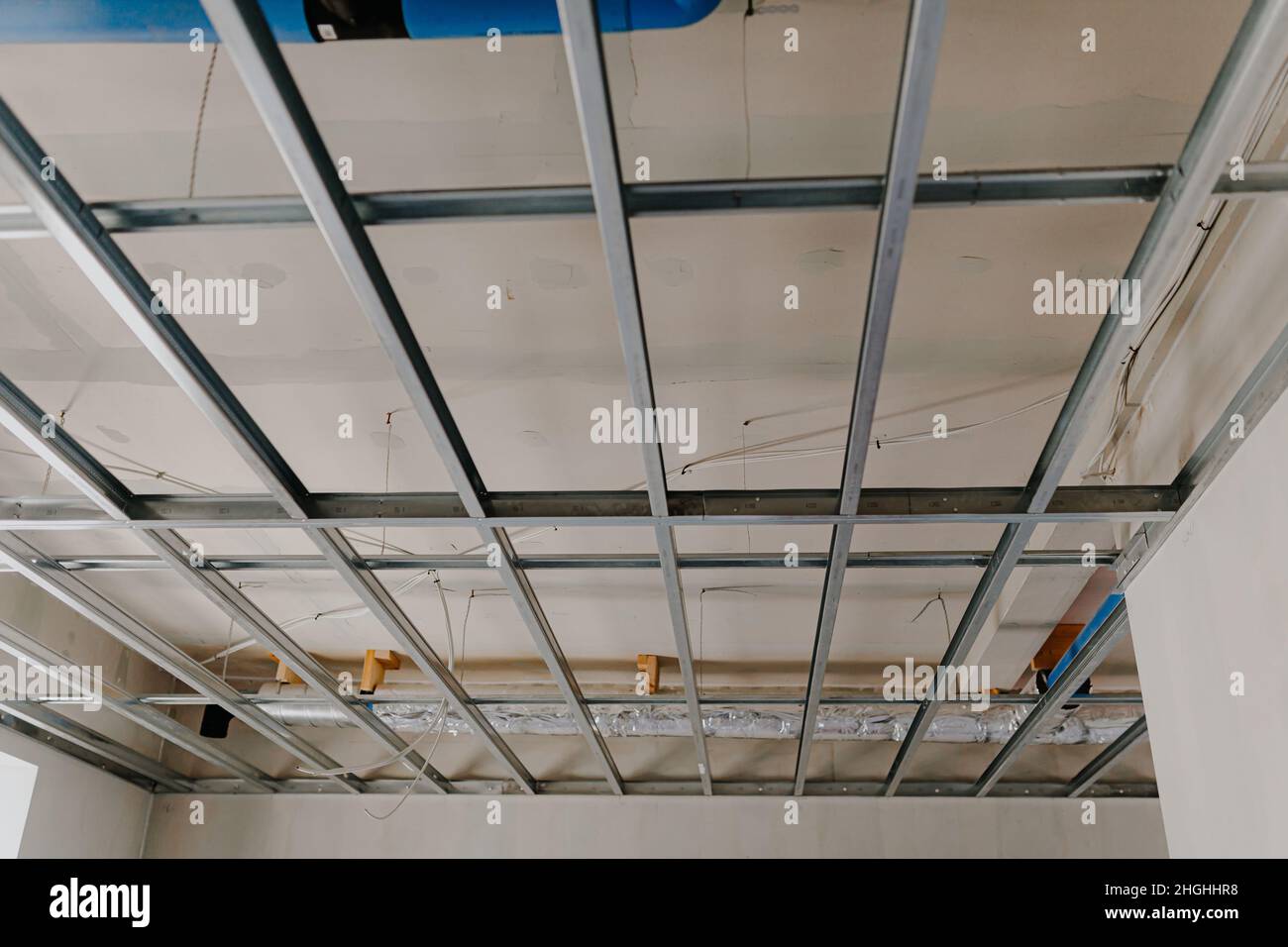 Gypsum board ceiling house construction hi-res stock photography and ...
