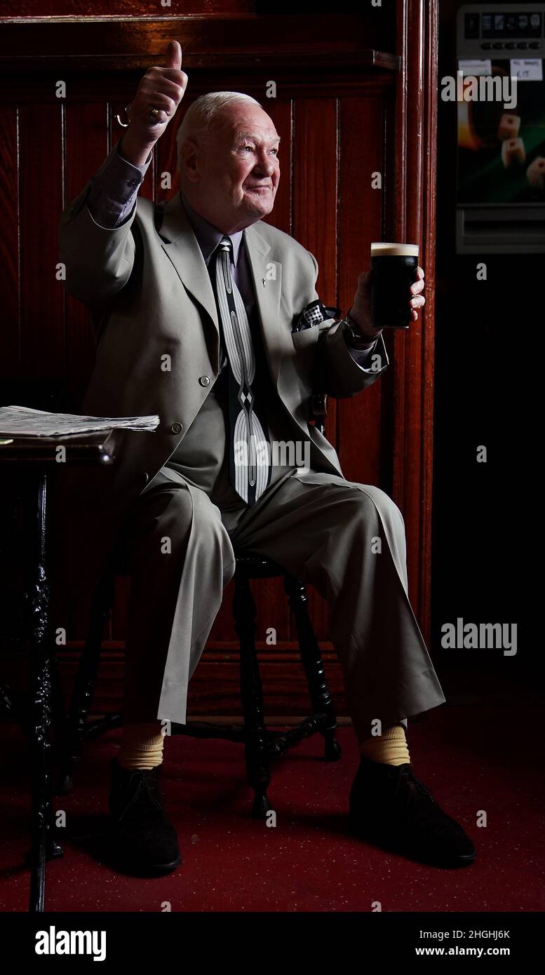 Peter Roche, a regular for 55 years at Mulligans pub in Dublin's city ...