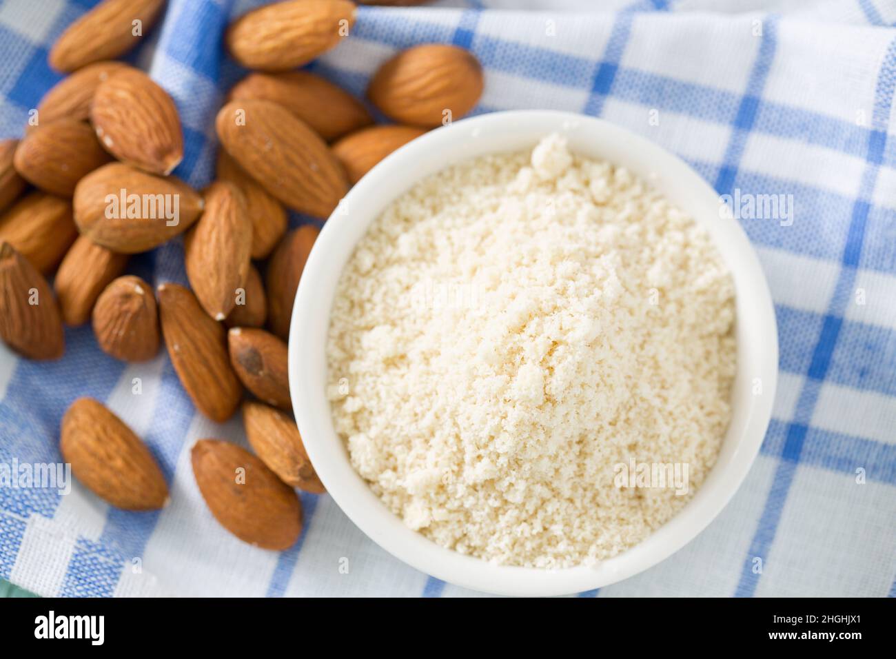 Flour nutrition hi-res stock photography and images - Alamy