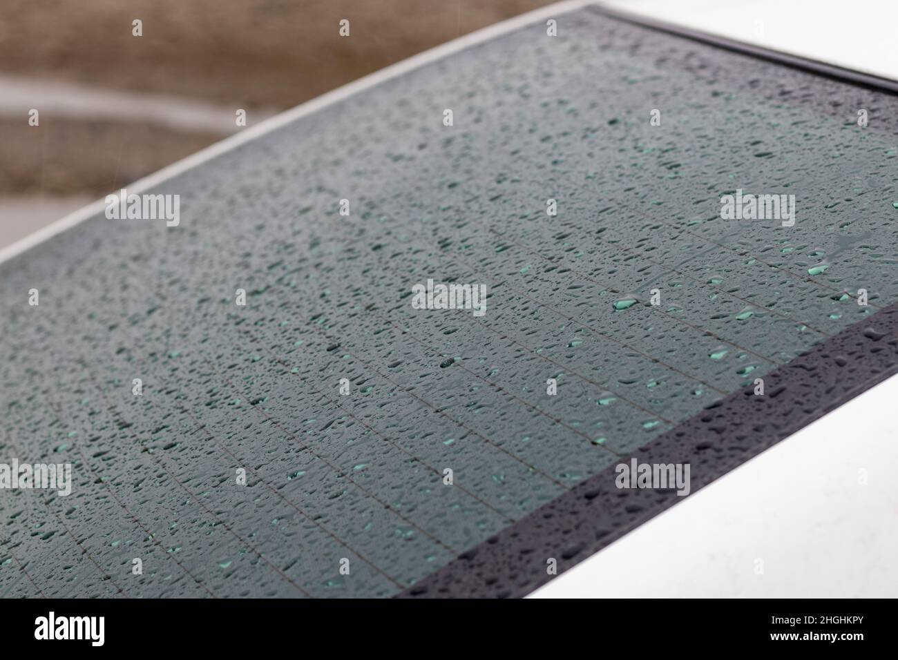 Car water windshield hi-res stock photography and images - Alamy