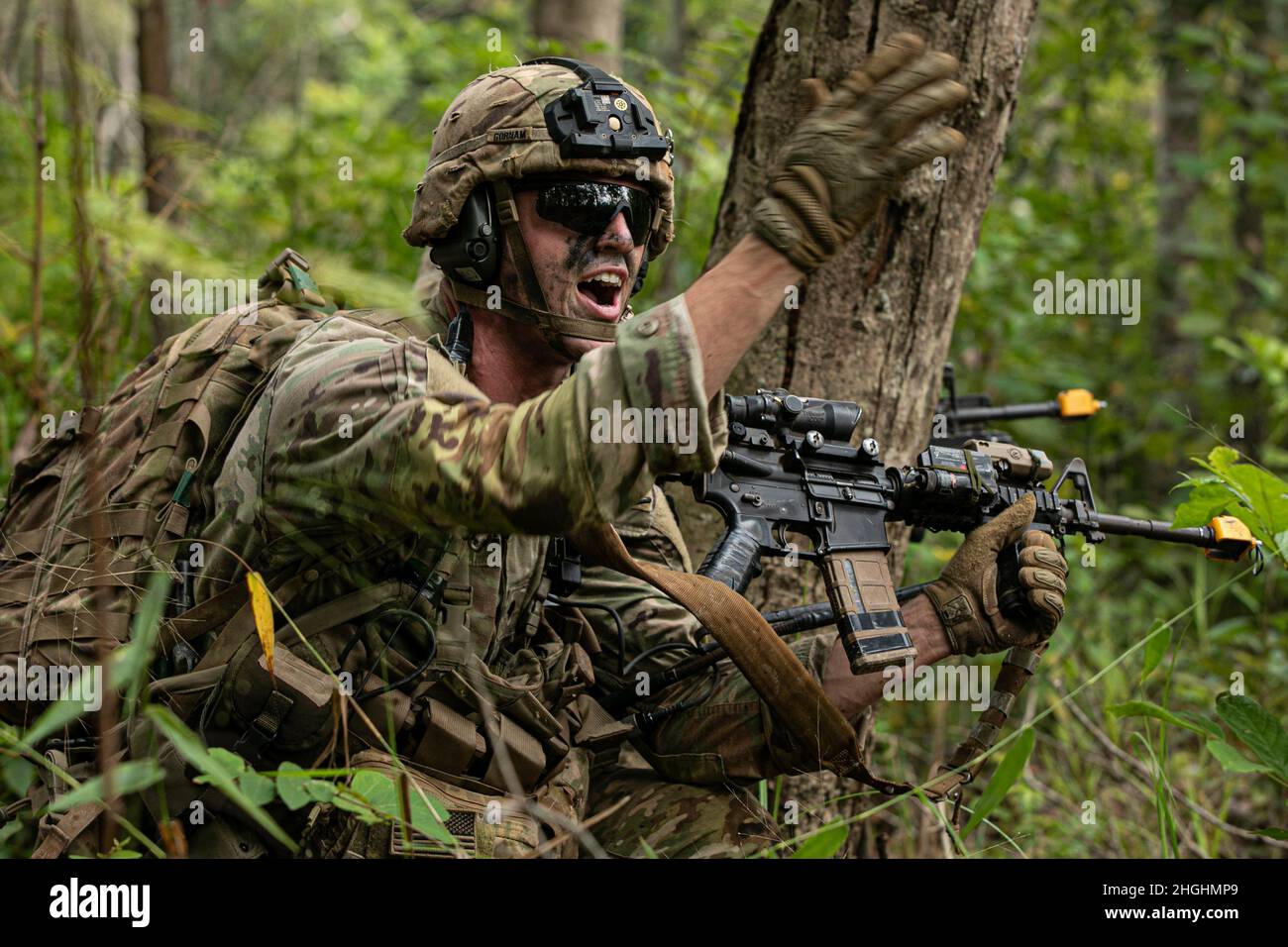 U.S. Army Soldiers with 1st Battalion, 21st Infantry Regiment, 25th ...