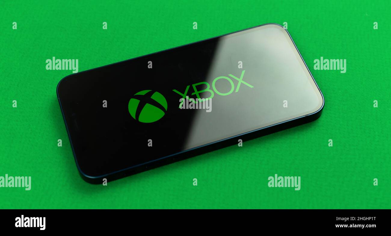 Xbox logo hi-res stock photography and images - Alamy