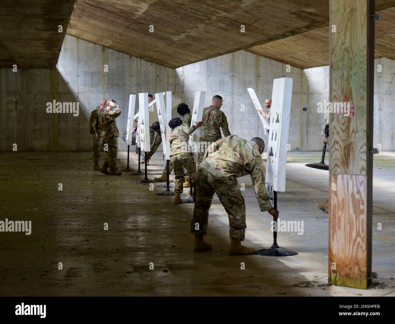 U.S. Airmen with the 116th Air Control Wing, Georgia Air National Guard ...