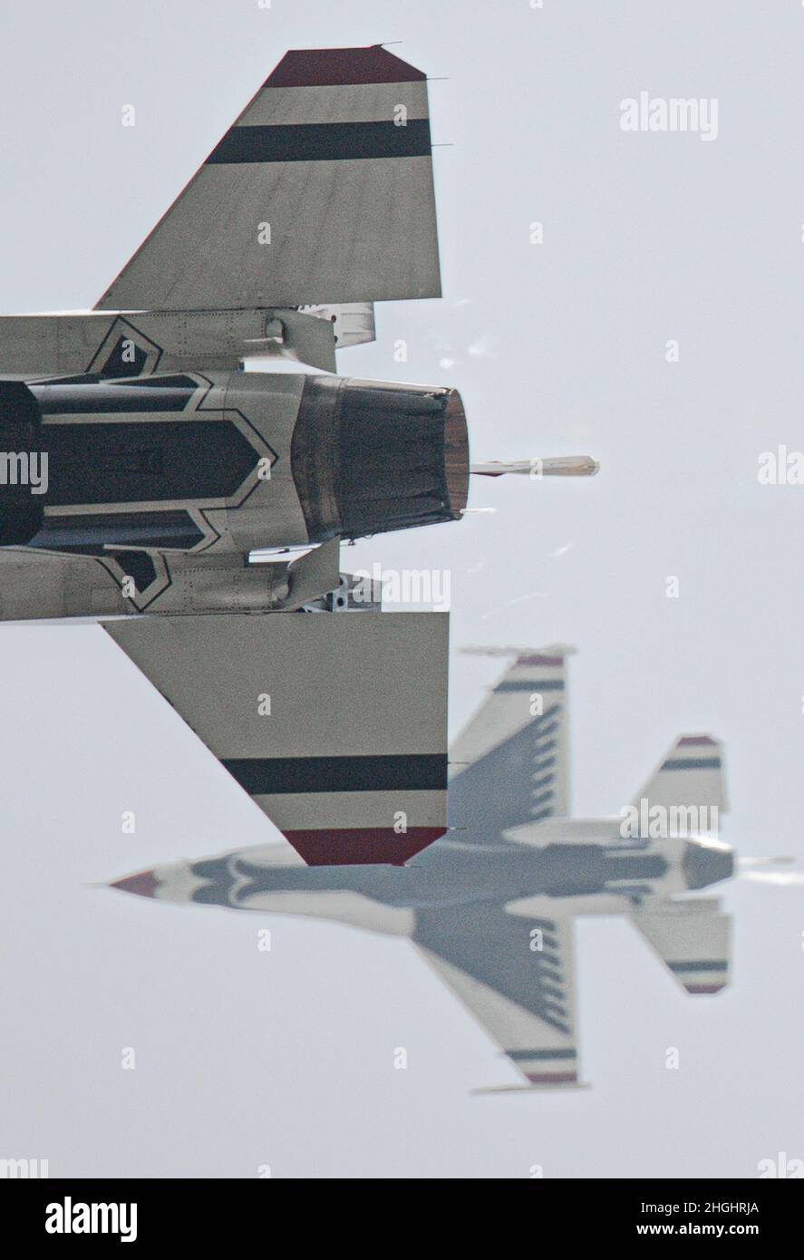 United States Air Force Air Demonstration Squadron, Thunderbirds ...