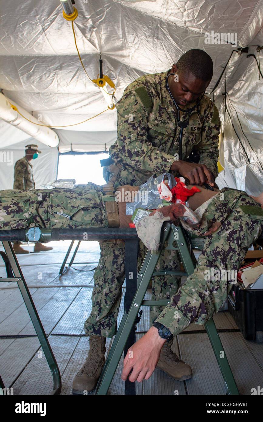 210809-N-TP832-2083 SAN CLEMENTE ISLAND, Calif. (Aug. 8, 2021) Lt ...